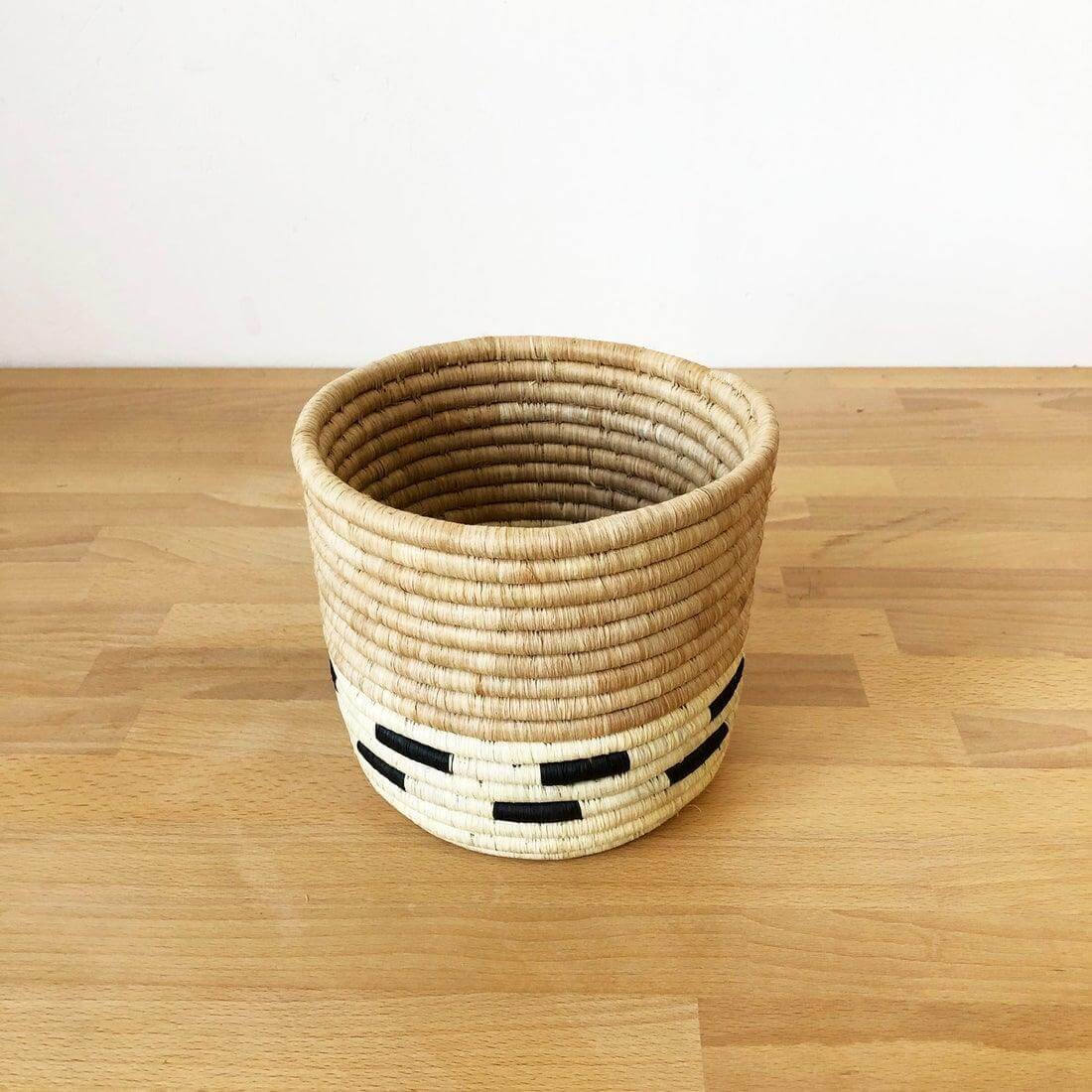 Mazuru Handwoven Seagrass Plant Pot